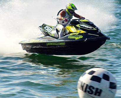 BRP domine les finales mondiales de la IJSBA avec sa motomarine Sea-Doo ...
