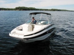 Crownline E2 - Québec Yachting