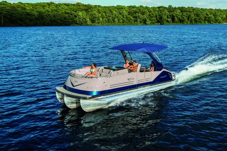 À découvrir : le ponton Harris V270 - Québec Yachting