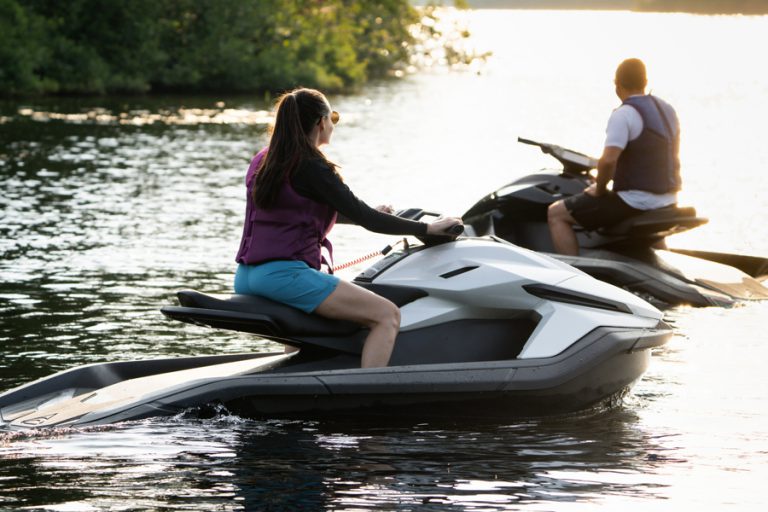 Lancement de la motomarine Orca Performance : Taiga fait des vagues ...